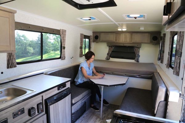 2922 Series – TrailManor